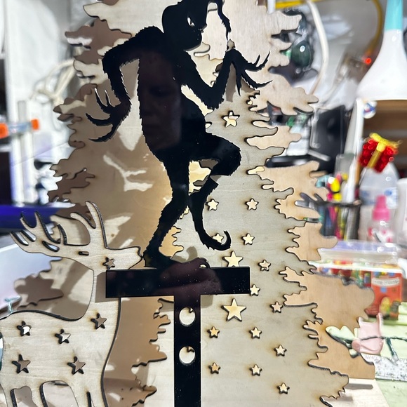 Hand Crafted | Holiday | Grinch Shadow Caster | Poshmark